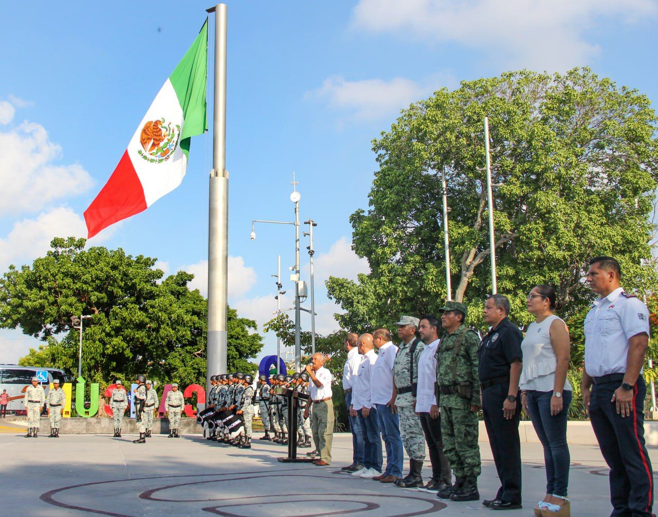CON IZAMIENTO DE BANDERA, IMPULSA GOBIERNO MUNICIPAL VALORES CÍVICOS Y ...