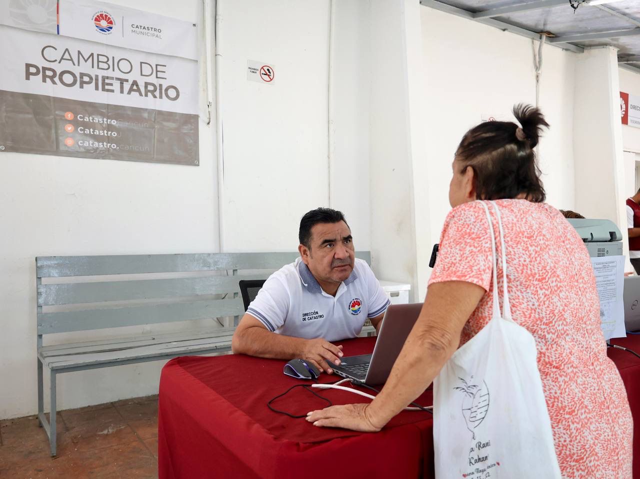 MANTIENE GOBIERNO DE BJ MÓDULO DE CATASTRO EN PALACIO MUNICIPAL